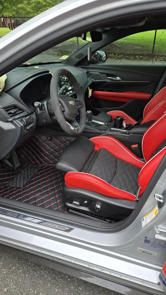 Cadillac CT4-V Blackwing 2020-2024 Floor Mats - Witamats